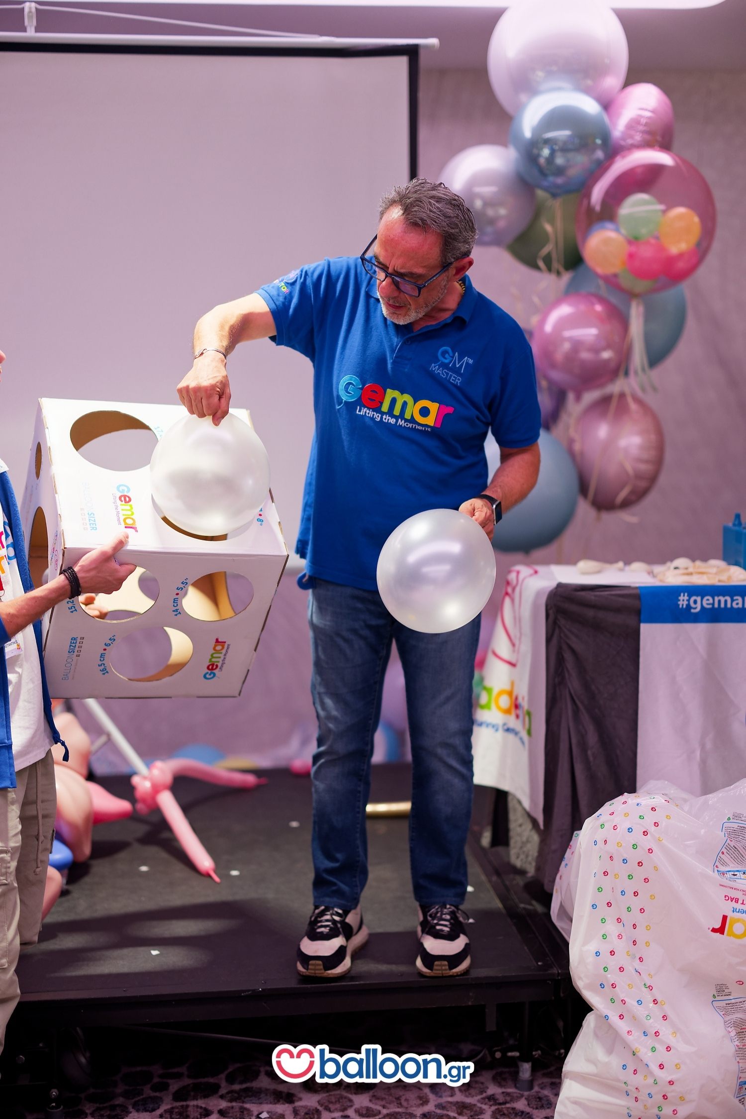 Πρωτότυπες Ευχές για Αποφοίτηση | balloon.gr